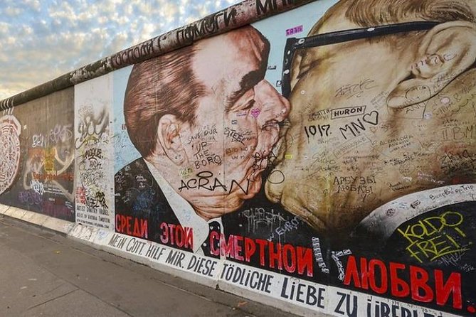 East Meets West: Kreuzberg and Neukölln Walking Food Tour in Berlin - Key Points