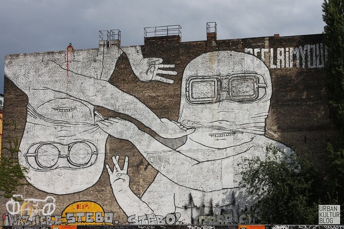 East Meets West: Kreuzberg and Neukölln Walking Food Tour in Berlin - Accessibility and Comfort