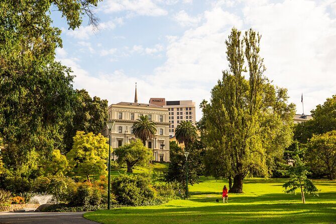 East Melbourne Walking Tours - Key Points