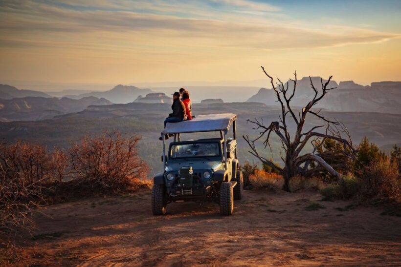 East Zion: Top of the World Sunset Jeep Tour - Detailed Breakdown of the Itinerary