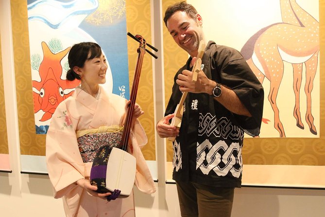 Easy for Everyone! Now You Can Play Handmade Mini Shamisen and Show off to Everyone! Musical Instruments, Sweets and Live Music - Key Points