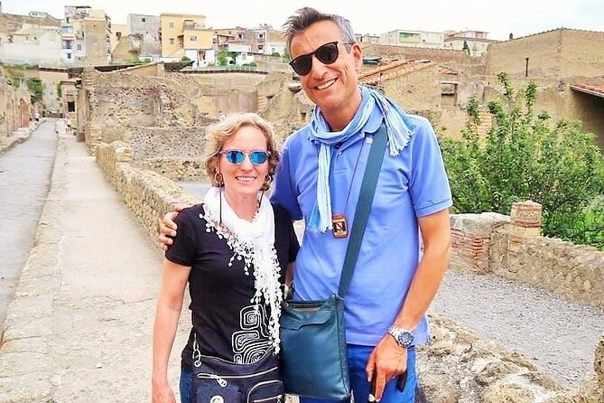 Easy Hercunaleum - Private Tour (Skip-The-Line) - Exploring Herculaneum