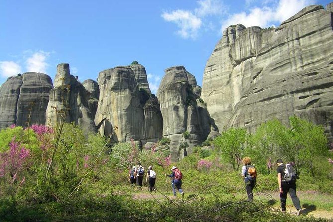 Easy Hiking Adventure at Meteora - Introduction