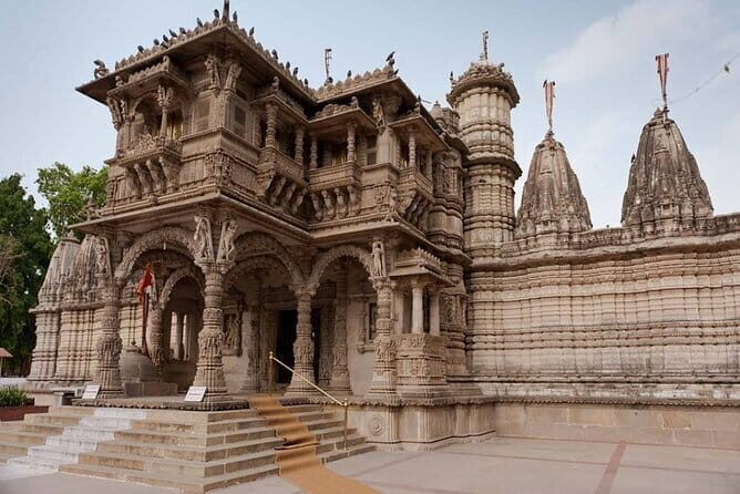 Easy Private Tour at Sun Temple and Rani Ki Vav in Premium Car - Who Would Enjoy This Tour?
