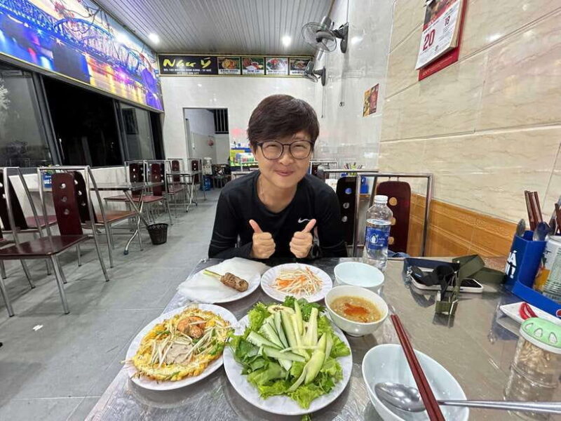 Eat like a local with a local - Tip Based Walking Tour - What is the Hue Tip-Based Food Tour?