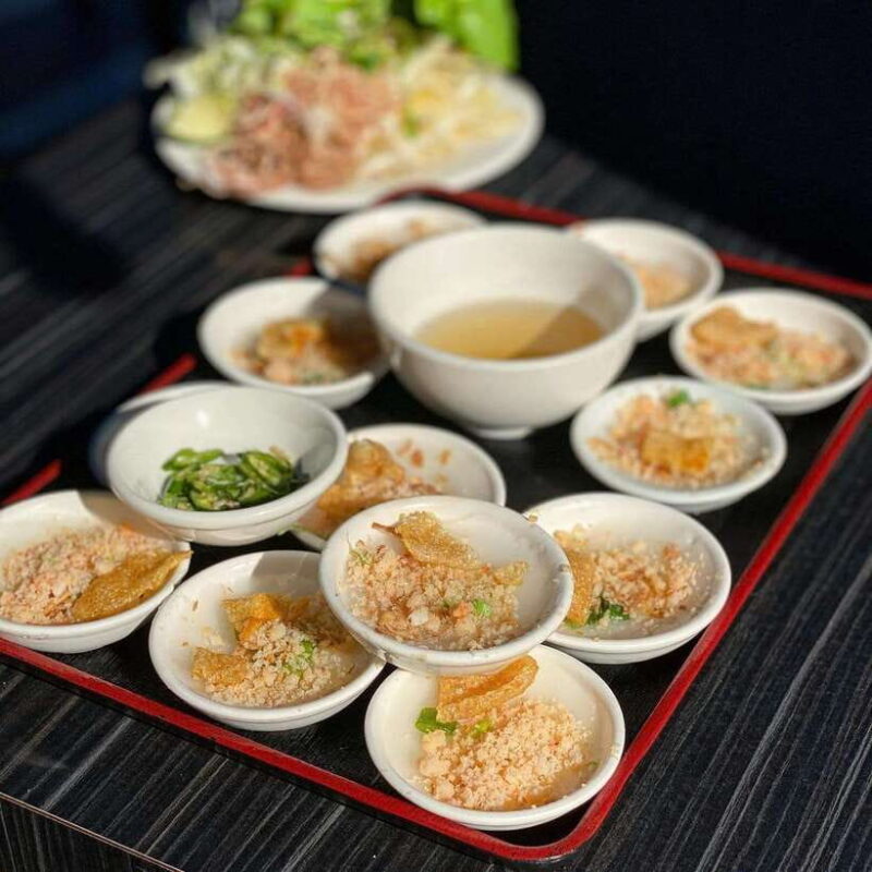 Eat like a local with a local - Tip Based Walking Tour - FAQ