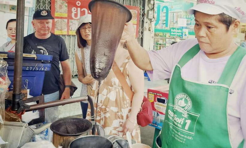 Eat Street Food and Drink like a Local in Bangkok - Key Points