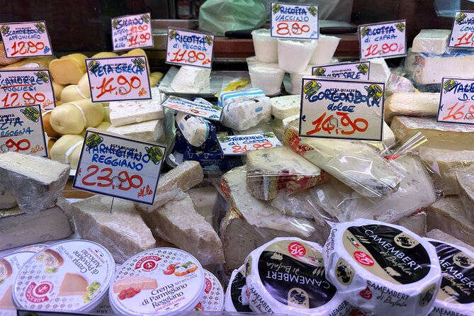 Eating Milan Street Food Tour With Guided Tasting and Sightseeing - Tour Experience and Highlights