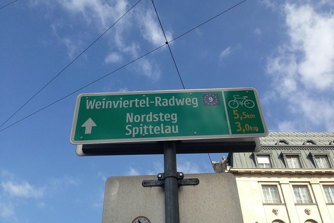 eBike for explorer Vienna 60min with Guide - ride the bike for the whole day - Introduction