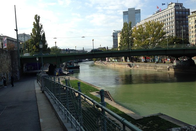 eBike for explorer Vienna 60min with Guide - ride the bike for the whole day - FAQ