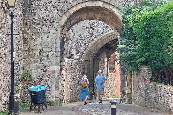 Eccentric Lewes: A Self-Guided Walking Tour - Eccentric Lewes: A Self-Guided Walking Tour