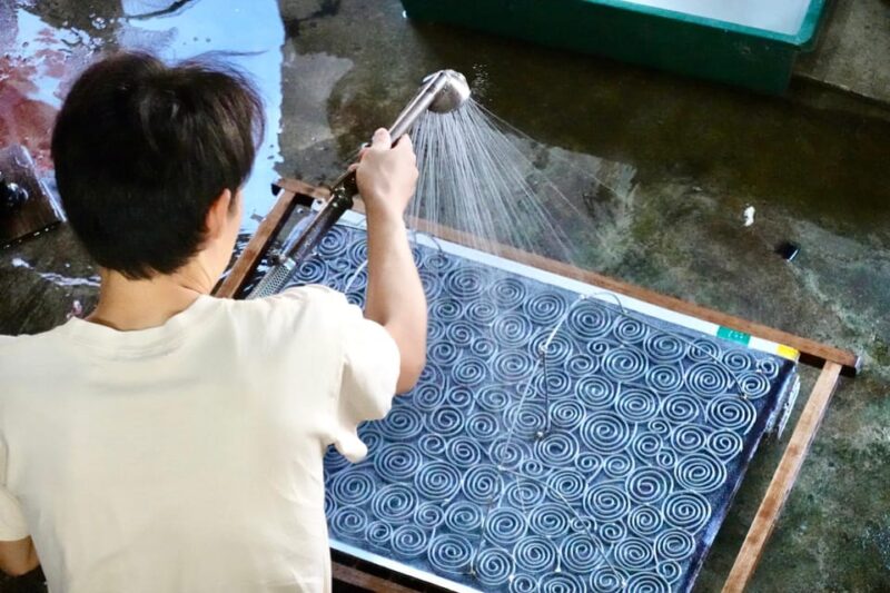 Echizen: Spirit of Craftsmanship in Japanese Papermaking - Hands-on Washi Paper Making