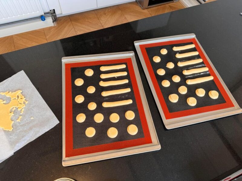 Eclair Baking Class with A Pastry Chef - An Authentic Parisian Pastry Experience: Eclair Baking Class with a Pastry Chef