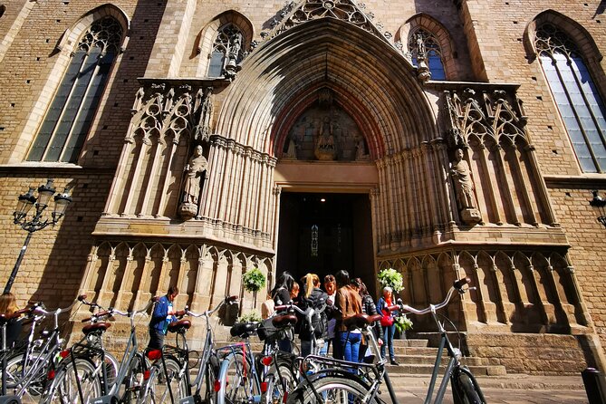 Eco-Friendly Barcelona Bike Tour From a Local Perspective - Traveler Reviews and Feedback