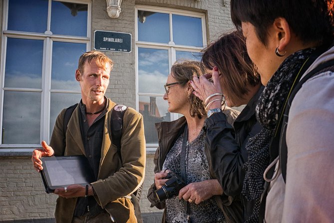 Edges of Brugge Photo Tour - 2hr Open City Tour & Workshop - Tour Accessibility and Accommodation Features