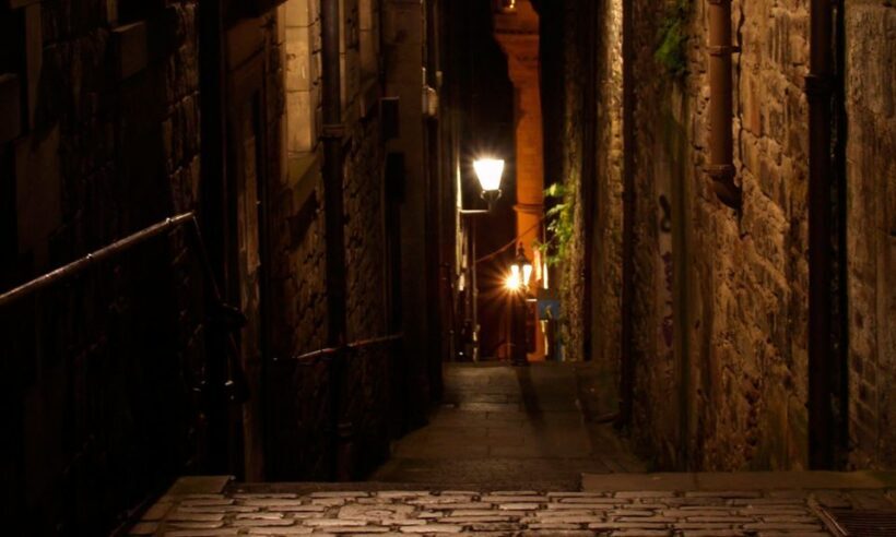 Edinburgh: 2-Hour Ghost Tour in Italian - An In-Depth Look at the Edinburgh Ghost Tour