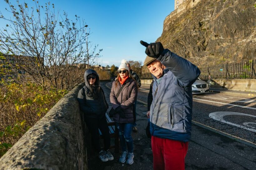 Edinburgh: 3-Hour Guided Walking Tour - Scenic Views and Final Stops