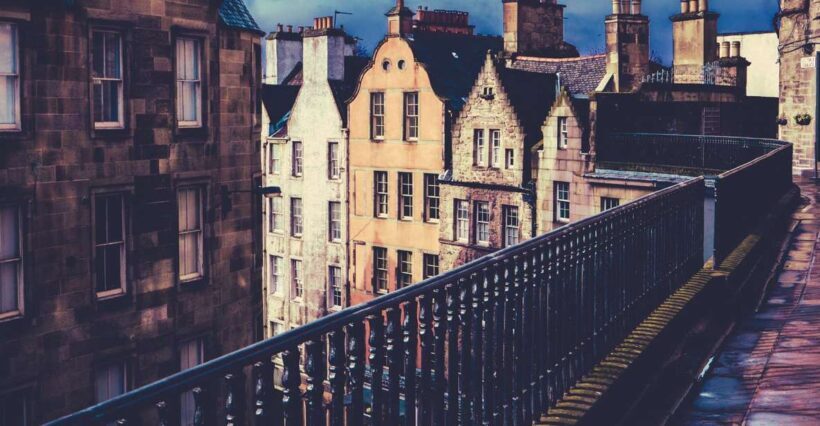 Edinburgh: 3-Hour Historical Walking Tour in Spanish - Meeting Point and Overall Experience