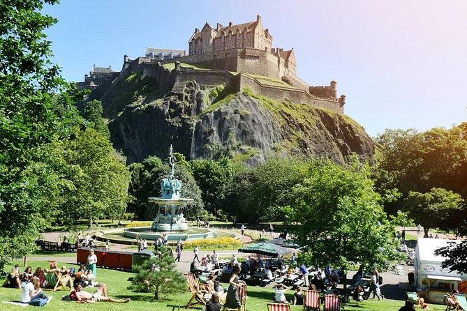 Edinburgh Castle Guided Walking Tour in English - Authentic Reviews and Traveler Insights