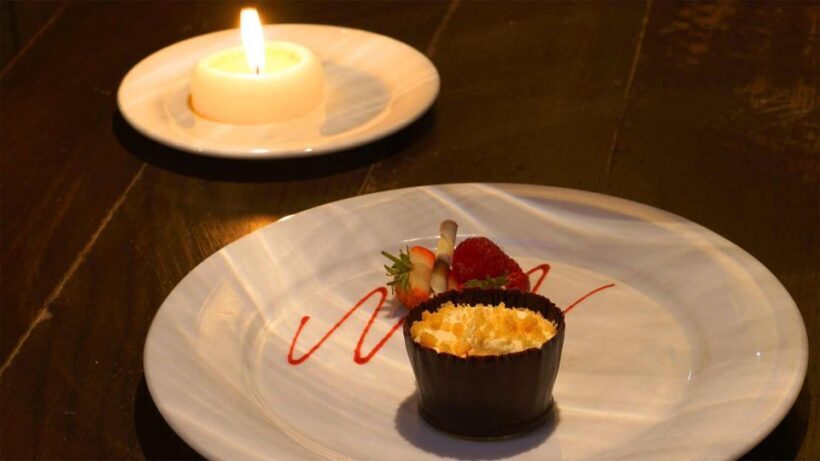 Edinburgh Food & Drink Tour with Eat Walk Tours - Key Points