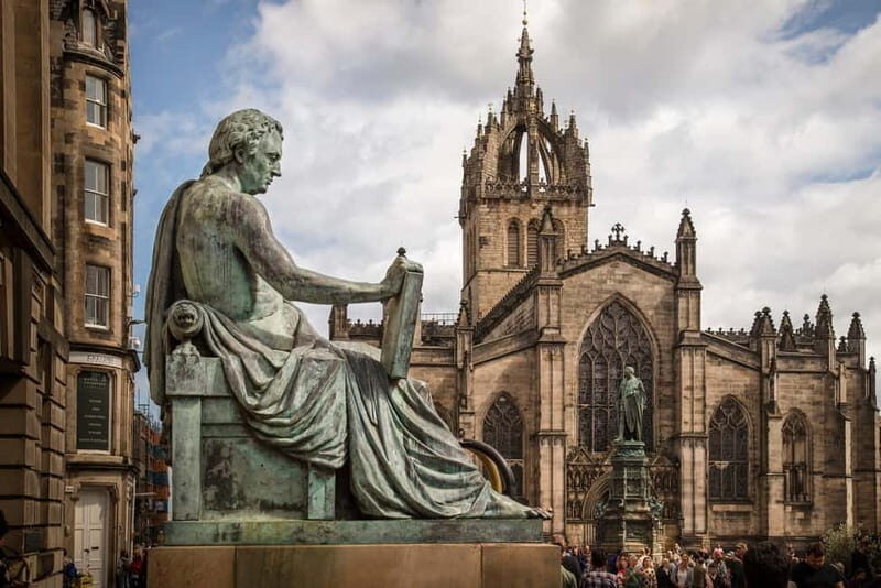 Edinburgh: Full-Day Walking Tour with Edinburgh Castle - Authentic Experiences and What Travelers Say