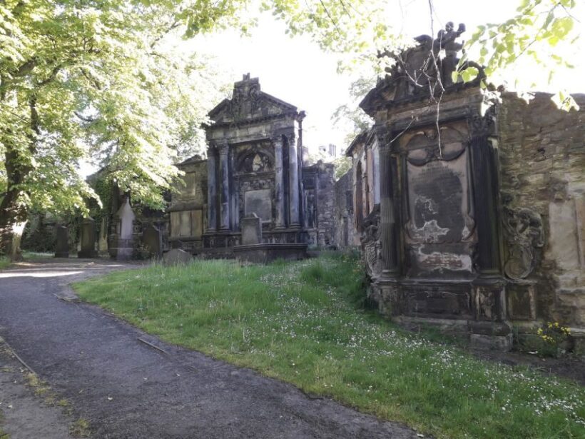 Edinburgh: Greyfriars Kirkyard Tour - Who Will Enjoy This Tour?