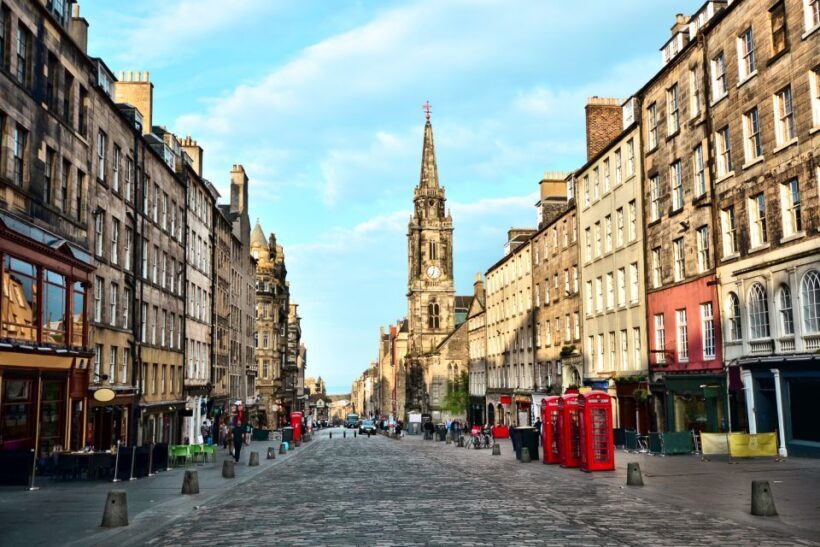 Edinburgh: Guided Harry Potter Tour in French - Practical Tips for Participants