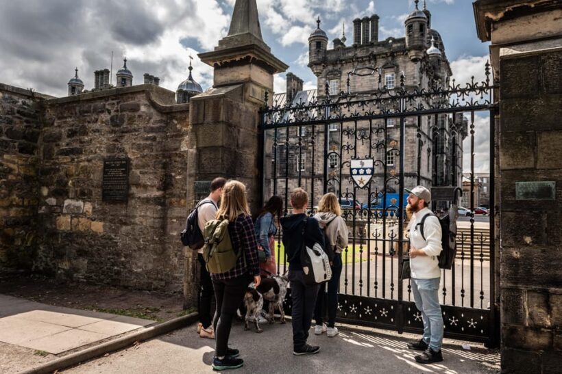 Edinburgh: Harry Potter Wizarding Walking Tour (Private) - What You Get for the Price