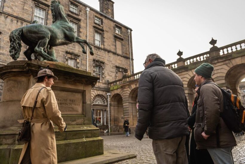 Edinburgh: Historical Gems Tour & A Taste of Scottish Fudge - Exploring the Itinerary: What You Can Expect