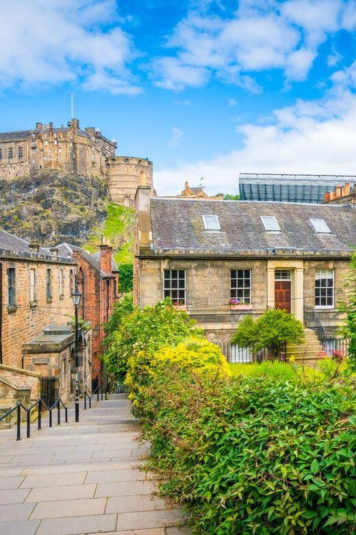 Edinburgh: History Lovers Old Town Walking Tour - Key Points