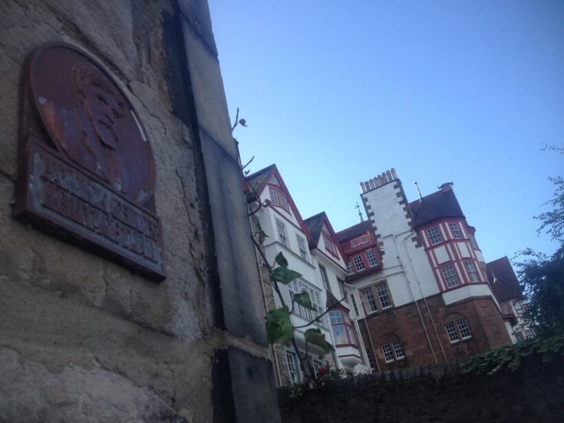 Edinburgh: History Lovers Old Town Walking Tour - In The Sum Up