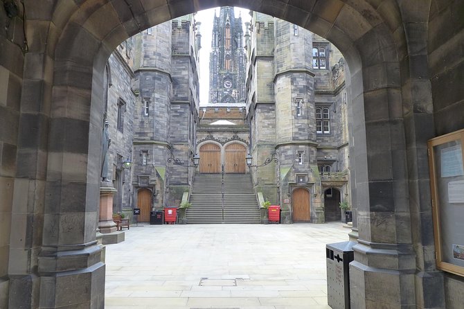 Edinburgh: History Lovers Old Town Walking Tour - The Royal Mile