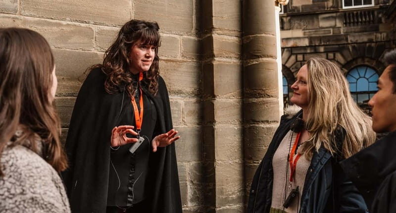 Edinburgh: Immersive Old Town Ghost Walking Tour Experience - An In-Depth Look at the Edinburgh Ghost Tour