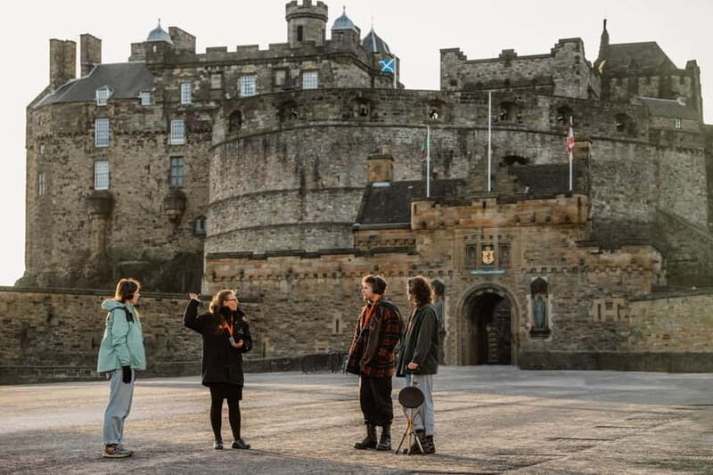 Edinburgh: Immersive Old Town Historical Walking Tour - Key Points
