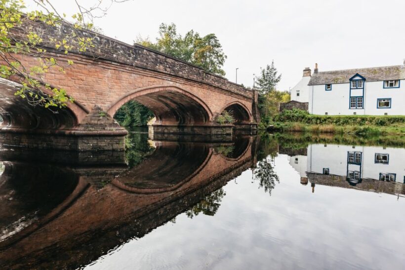 Edinburgh: Loch Ness, Glencoe, Coos & the Highlands Day Tour - The Scenic Route and Stops in Tyndrum, Spean Bridge, and Stirling