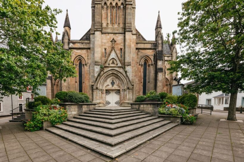 Edinburgh: Loch Ness, Glencoe, Coos & the Highlands Day Tour - Final Drop-Off in Edinburgh