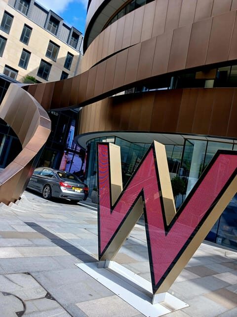 Edinburgh: Luxury Car and Driver Hire with Unlimited Mileage - Key Points