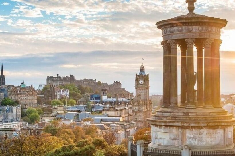 Edinburgh: Must-See Attractions Guided Walking Tour - The Sum Up