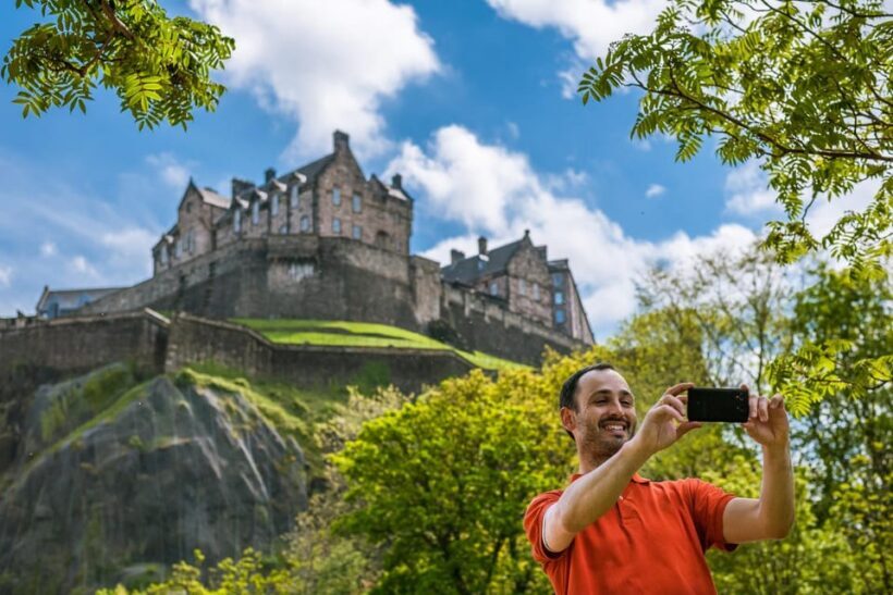 Edinburgh Old Town Highlights Private Guided Walking Tour - Introduction