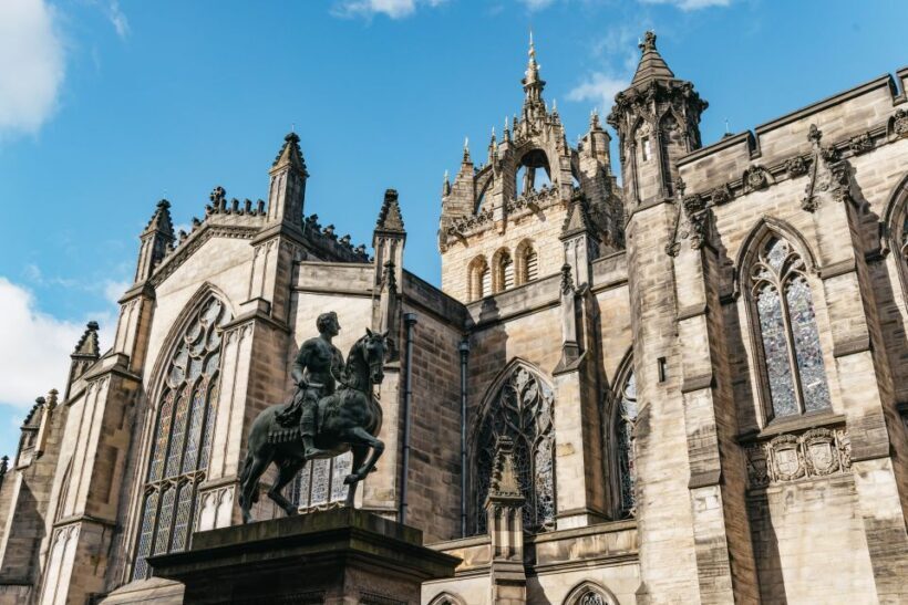 Edinburgh: Old Town History and Tales Walking Tour - The Nuts and Bolts of the Tour