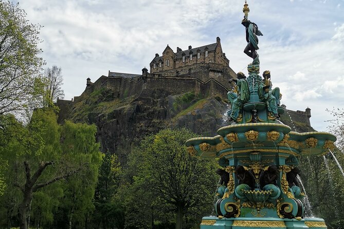 Edinburgh Old Town Private Self-Guided Tour - The Sum Up