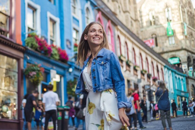 Edinburgh Old Town: Professional Photoshoot & Edited Photos - Exploring Edinburgh’s Old Town Through a Lens