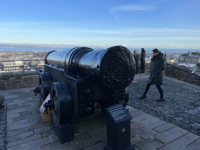 Edinburgh: Private Guided Tour of the Edinburgh Castle - Introduction: Why This Tour Matters to You