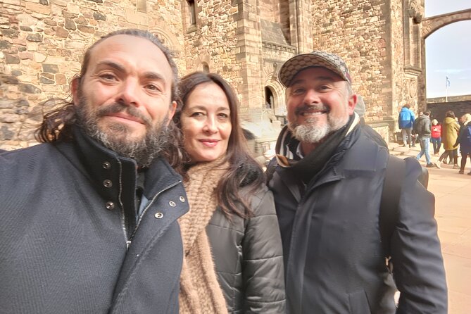 Edinburgh Private Walking Tour in Spanish - Inclusions