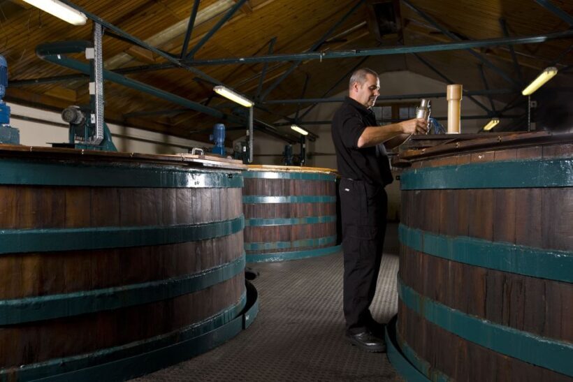 Edinburgh: Rosslyn Chapel, Borders & Glenkinchie Distillery - Key Points