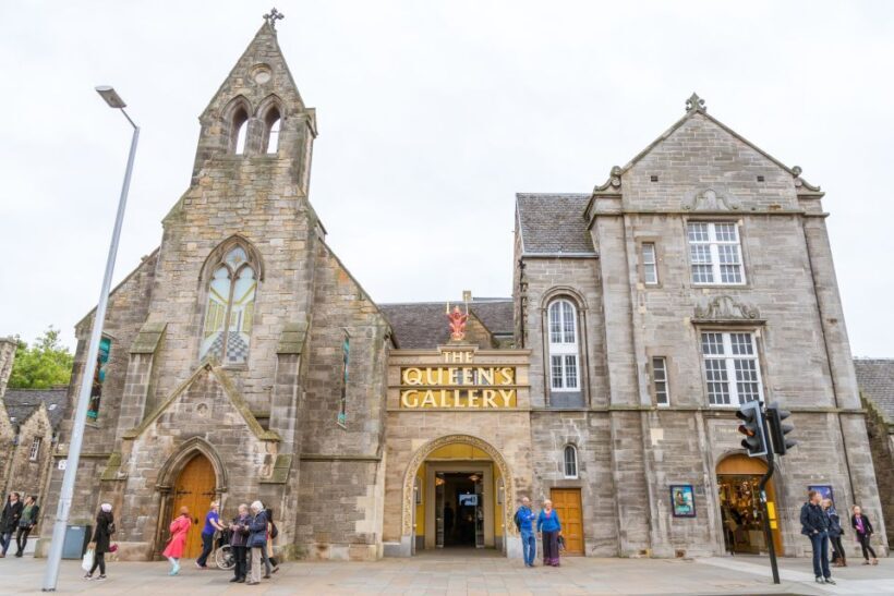 Edinburgh: Royal Attractions with Hop-On Hop-Off Bus Tours - Exploring Edinburgh’s Royal Attractions with the Hop-On Hop-Off Bus