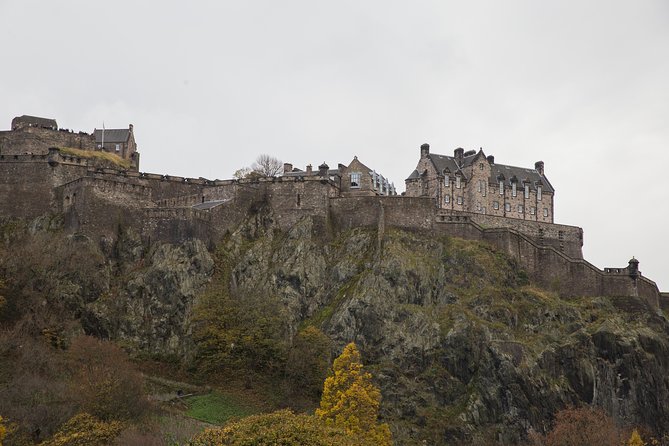 Edinburgh Skip-the-Ticket-Line Castle Walking Tour - Important Practical Details