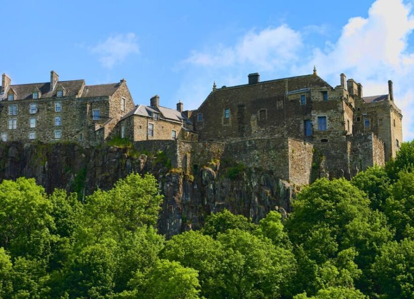Edinburgh: Stirling Castle, Kelpies, Whisky & Highlands Tour - Starting Point and Logistics