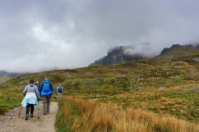 Edinburgh: Stirling Castle & Loch Lomond Private Luxury Day Tour - FAQ