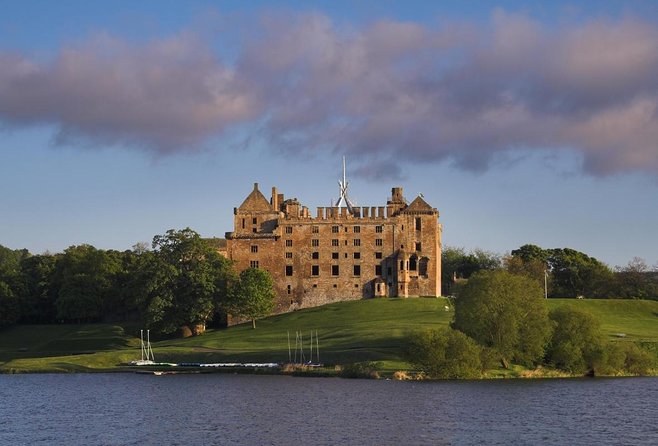 Edinburgh: The Outlander, Palaces & Jacobites Tour - Key Points